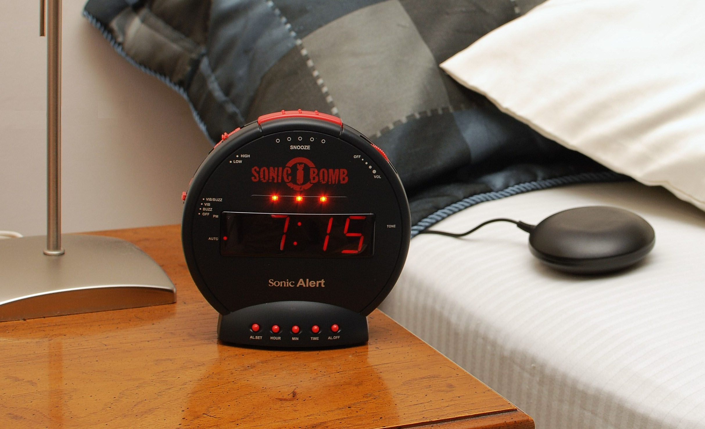 The Sonic Bomb Alarm Clock with Super Shaker- SBB500SS